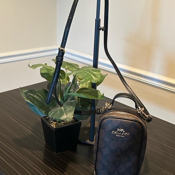 Coach | Bags | Coach Eva Phone Crossbody Signature Canvas | Poshmark